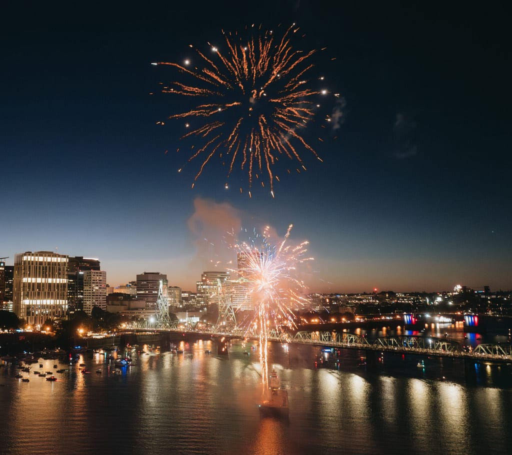 Fireworks on the Waterfront - PDX Parent