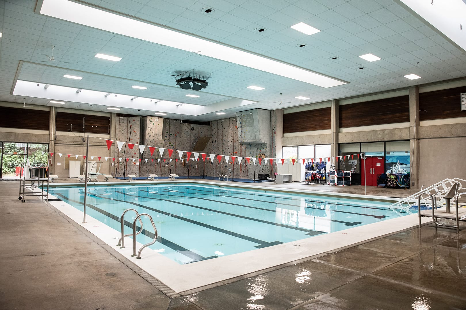 Public Pools & Water Parks Near Portland