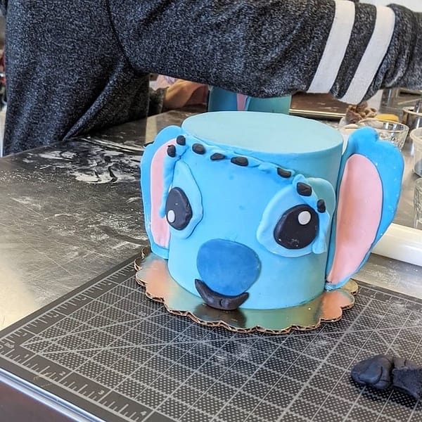 Portland's 11 Best Places to Decorate Cakes and Cookies with Kids - PDX ...