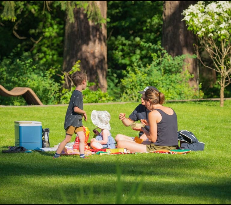Sip and Picnic at Leach Botanical Garden - PDX Parent